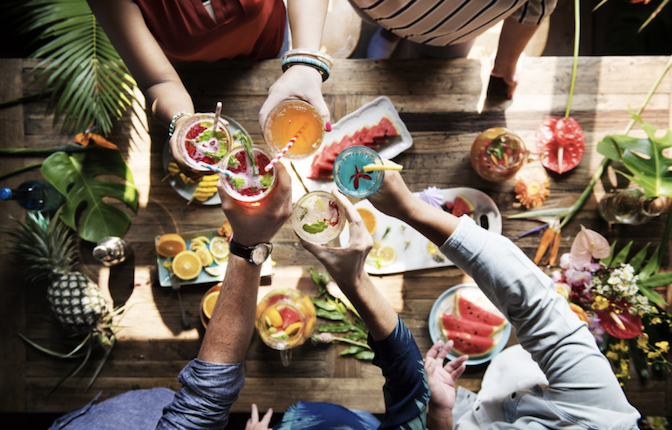 10 Amazing Cocktails That Will Make Your Dinner Party a Hit! – Crafted ...